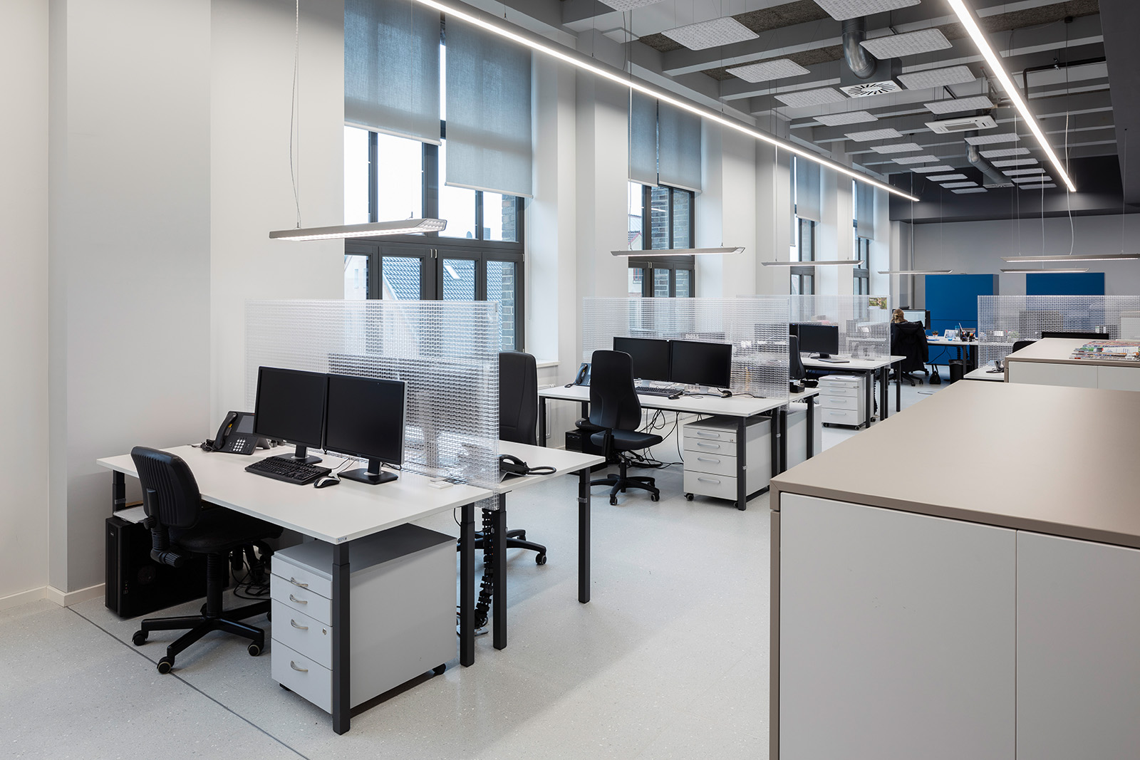 Rossoacoustic in Großraumbüro in Hannover | interior fashion