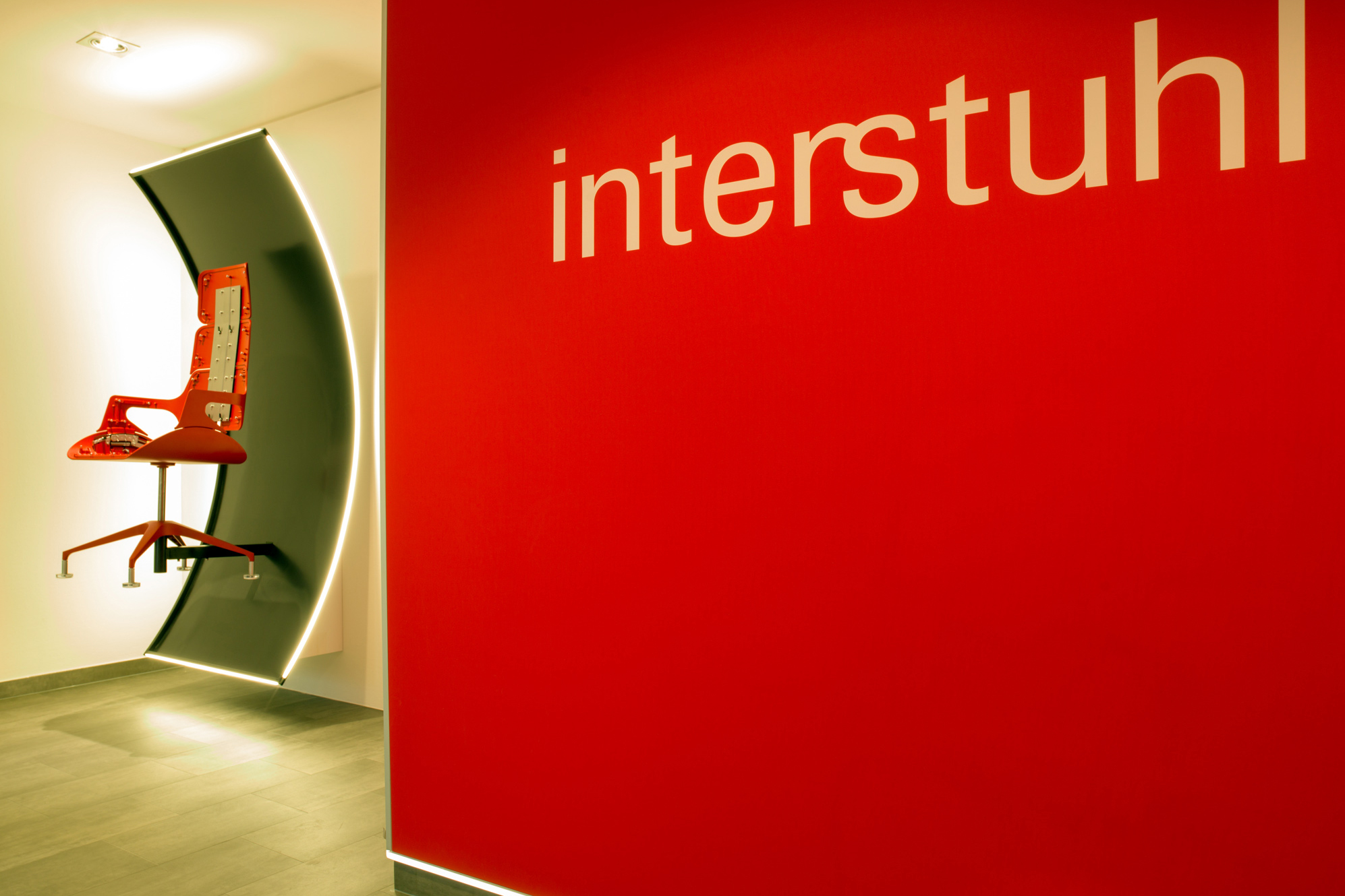 Interstuhl: Lebendige Kundenkommunikation | interior fashion
